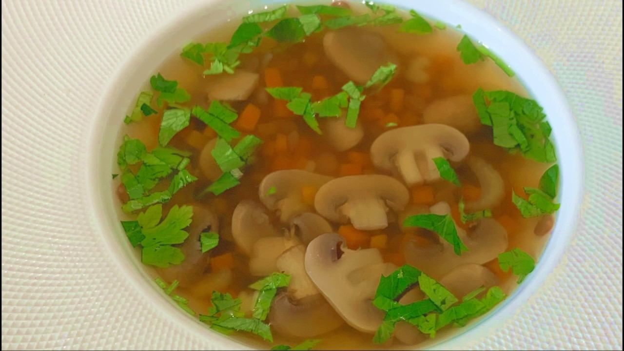 Постный суп с чечевицей и грибами
