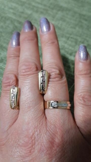 Золото колечки и сережки с камешками