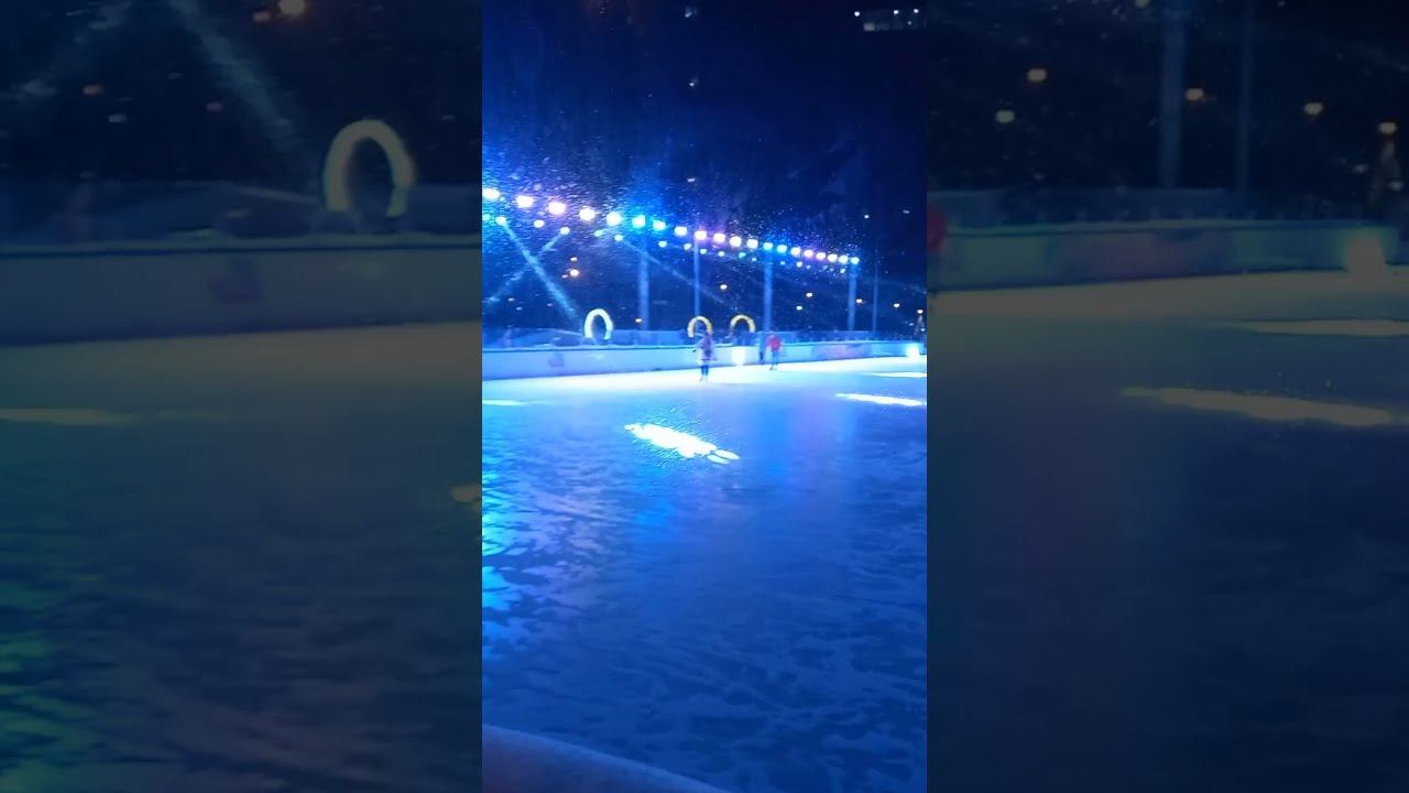 #shorts Каток в Москве паркЯуза #каток#зима#парк#москва #moscow #winter #iceskates #свао #медведково