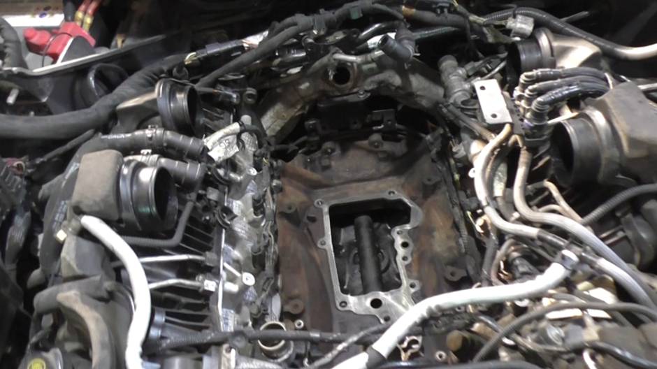 Переборка теплообменника двигателя и EGR на Range Rover Vogue 4,4 Ленд Ровер Вок 2010  3часть