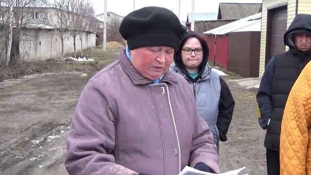 Сход жильцов ул.Вокзальная п.Стрижи по вопросу водопровода