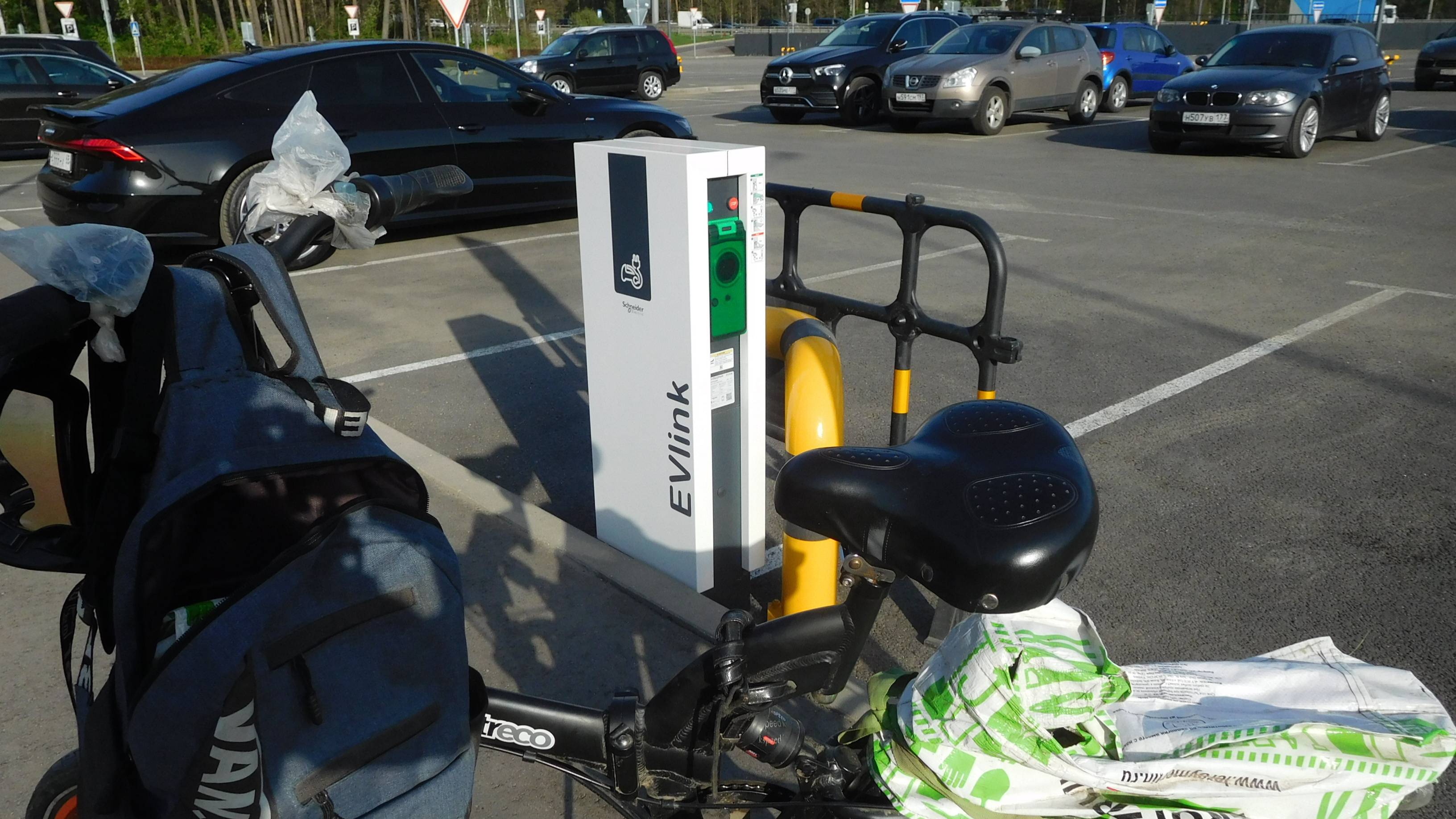 Электрозарядки для е-мобилей в Красногорске  | Где |  Поможет е-велосипед.