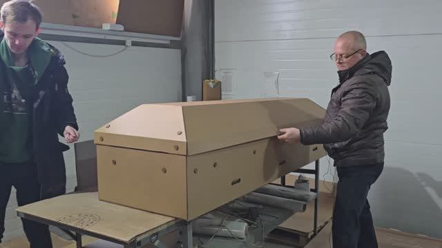 Производство Эко гробов. Компания "Центр упаковки и дизайна" (Севастополь)