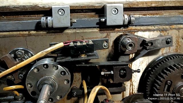 3у10в
механизм автоматической продольной подачи на круглошлифовальном станке.