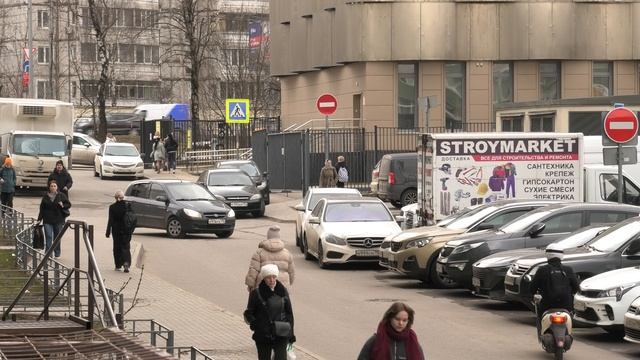 От остановки "Госпиталь"