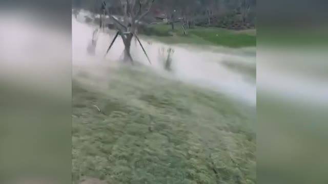 Создание тумана для увлажнения воздуха и в декоративных целях.