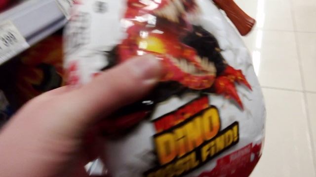 Интересный выбор сюрпризов смешерс от фирмы зуру в магазине детский мир.