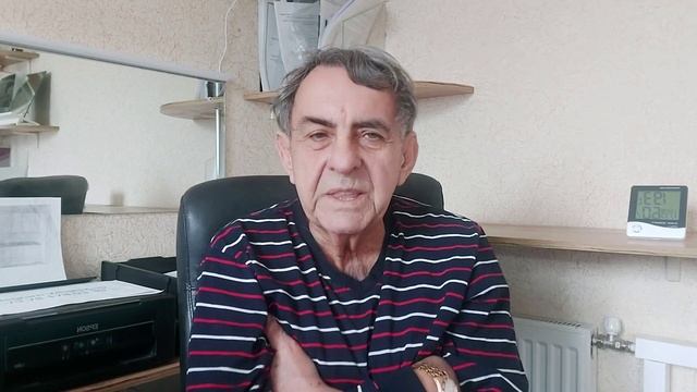 Украинский народ  Вот перешлите это видео всем знакомым.  Поинтересуйтесь.   Прав Я  ?