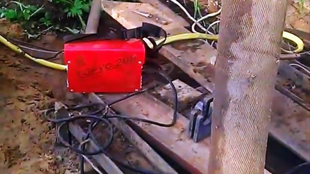 Инвертор сварочный ТОРУС-200 В паре с генератором Сварка опоры под трубу