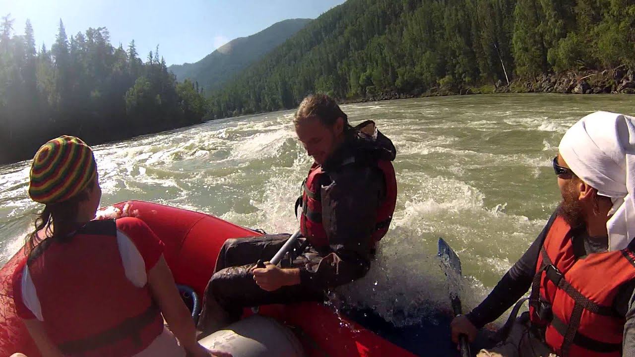 Рафтинг на Алтае, чуть не утопили все рюкзаки (переправа через перевал обходя гору по воде)
