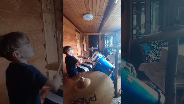 Radio Tapok "Fear of the dark" (drum cover)