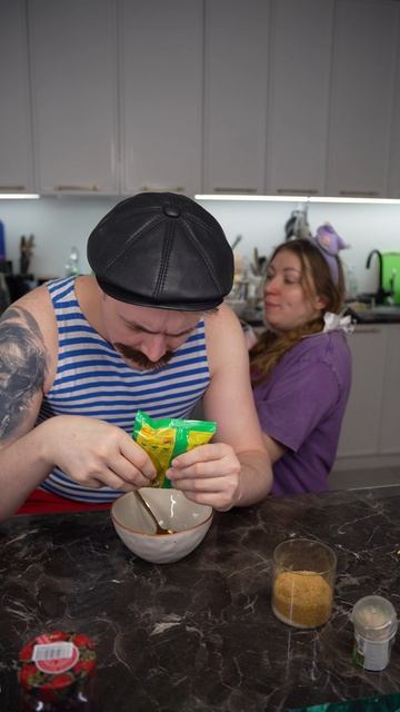 Кашу с рыбой будешь? | Папина дочка | Истории Бати