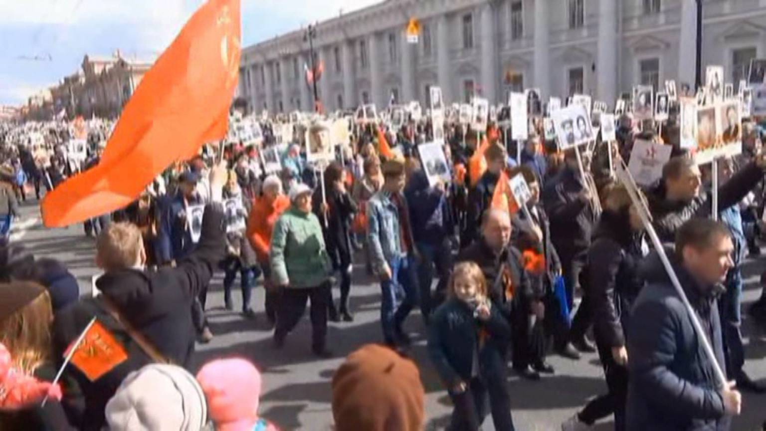 День Победы-2017 (Санкт-Петербург). 
2 ч. - Бессмертный Полк Ленинграда