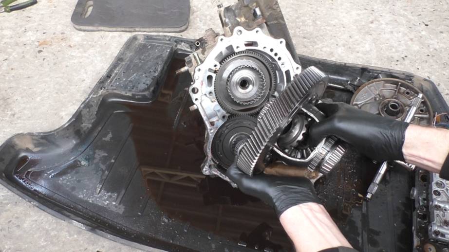 Обзор разбора неисправной АКПП  FNK219090G  от Мазда 3