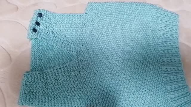 Жилетка на ребёнка 2-3 года.