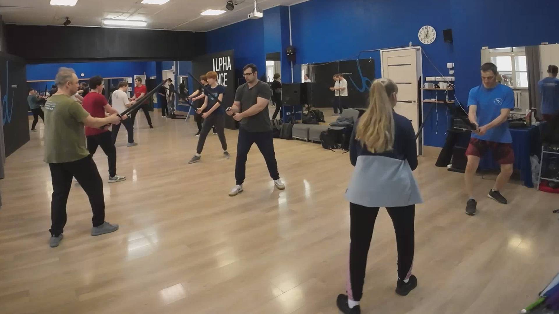 Тренировка по японскому фехтованию катаной - обучение мечу в школе кендзюцу Katana Club в марте