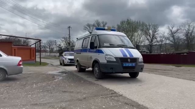 Полицейские продемонстрировали вред, причиняющий ложным сообщением об акте терроризма