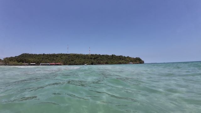 Остров Ко Ронг , Камбоджа, море. 28 февраля 2025 г.