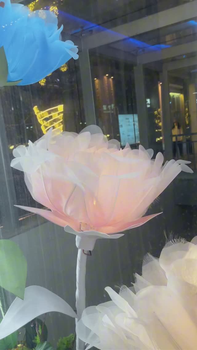 ИСКУССТВЕННЫЕ ЦВЕТЫ ОЖИЛИ 🌺  МАГИЯ 🪄 РАСКРЫВАЮЩИХСЯ БУТОНОВ - ВЫ НЕ ПОВЕРИТЕ СВОИМ ГЛАЗАМ! #вау