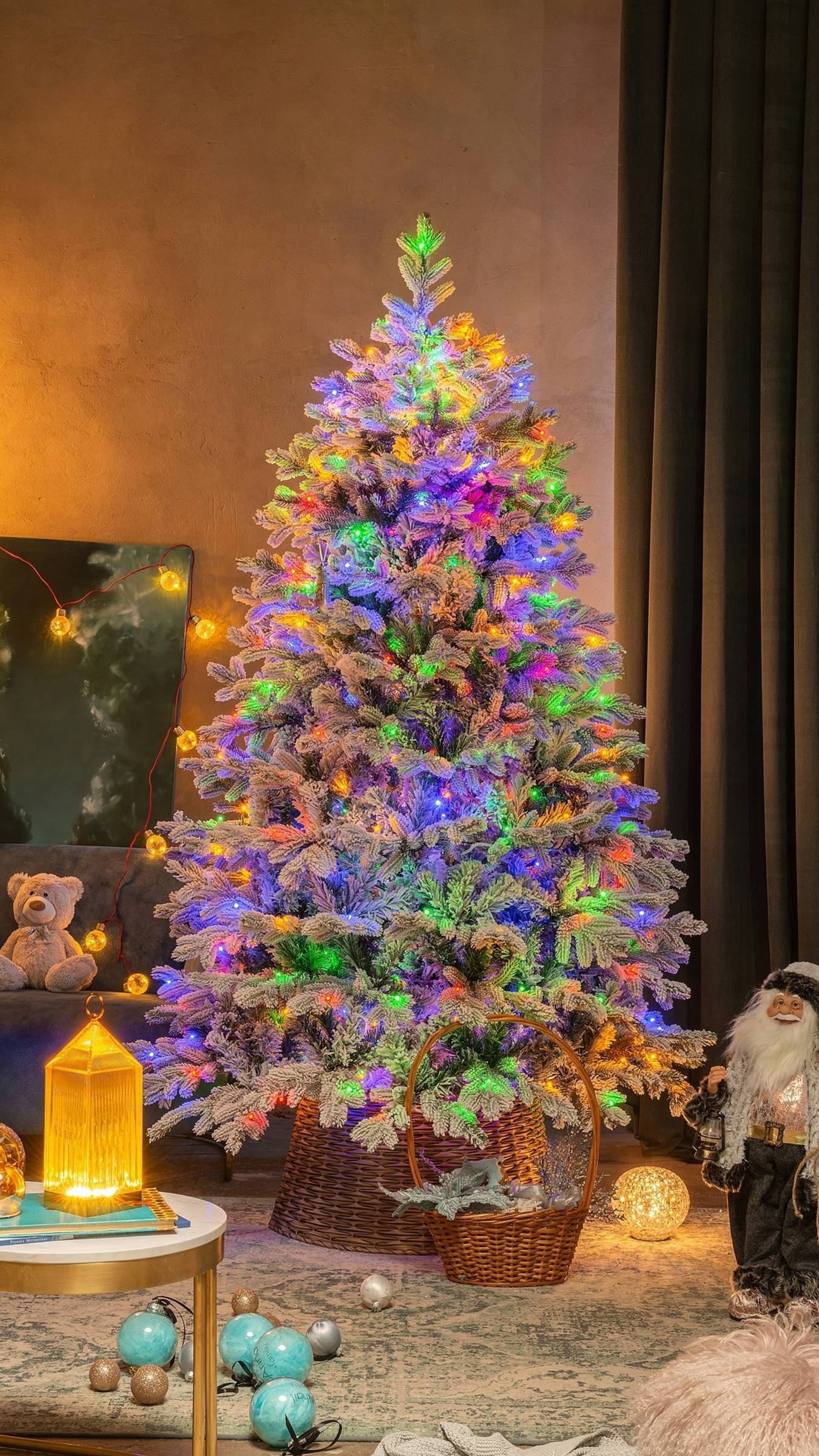 Искусственная елка Аляска заснеженная 180-300 см. Мульти/теплые белые лампы, Литая+ПВХ, ЕлкиТорг