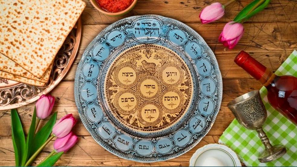 10 В каждом поколении (бе-хол дор ва-дор)