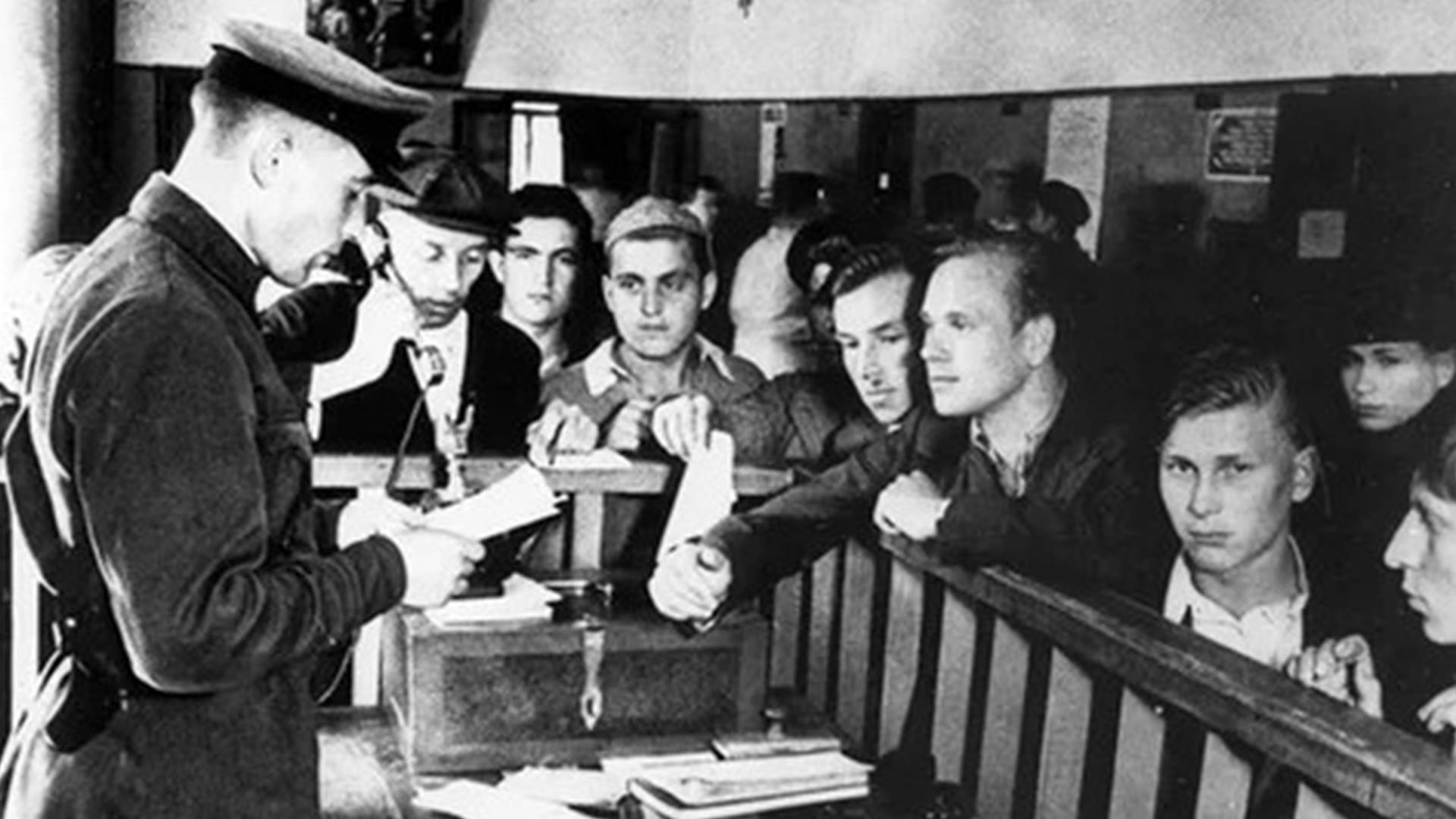 "Иду я сражаться.." (Коренблит - Сосновский) из Вокал. цик. "Помните: мы победили и вы - победите!"