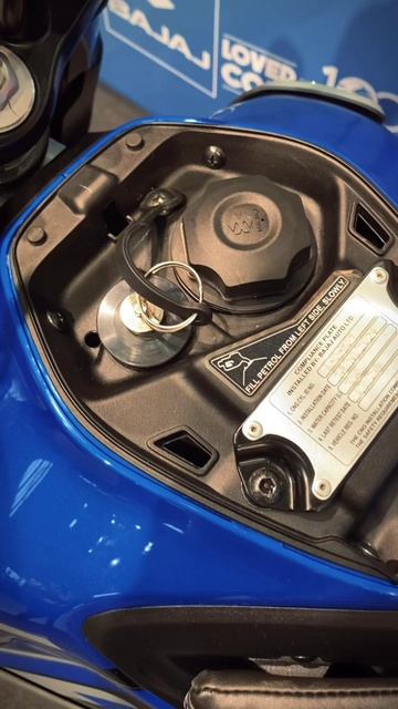 Первый в мире газовый мотоцикл - Bajaj Freedom