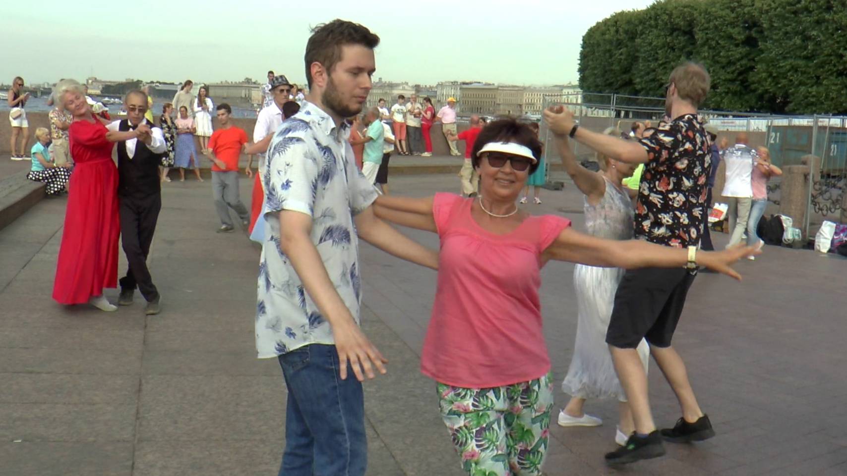 Бальные танцы. Танцуем Медленный вальс. Love Tonight (Slow Waltz)