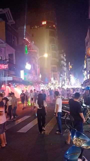 Saigon, Хо-Ши-Мин, Вьетнам, район Bùi Viện1 22 февраля 2025. 1