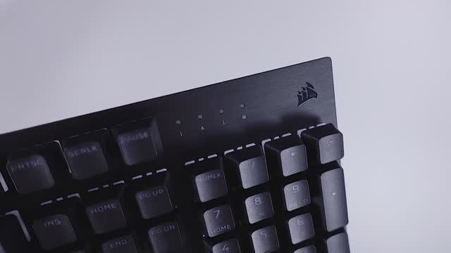 Раскрываем флагманскую механическую клавиатуру CORSAIR K60 RGB PRO SE! 🎮