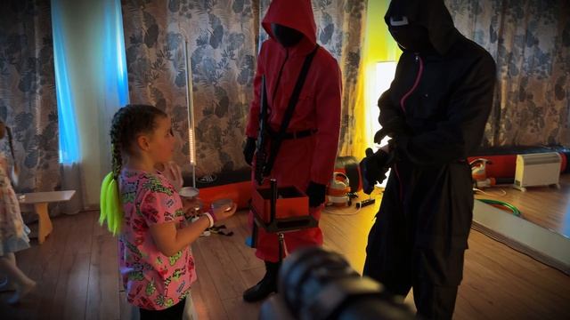 Наша игра в кальмара)