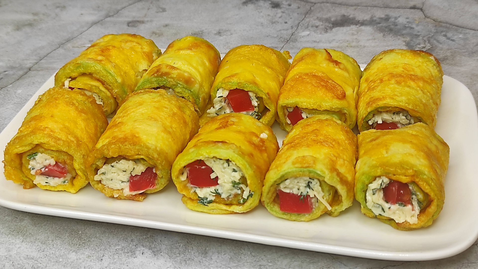 Рулетики из КАБАЧКОВ в кляре с сыром. ТАКИЕ кабачки ЕДЯТ во всём МИРЕ.