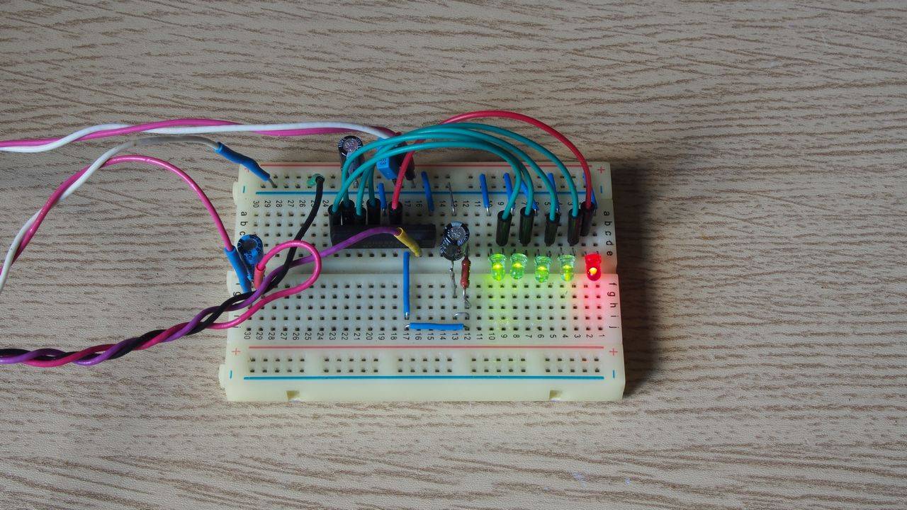 Индикатор уровня на микросхеме AN6884.