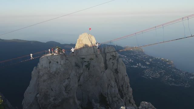 Крым / Ялта / Вид с горы Ай-Петри / 1500 метров обрыв