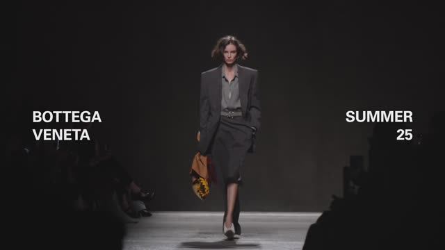 Показ коллекции Bottega Veneta весна-лето 2025