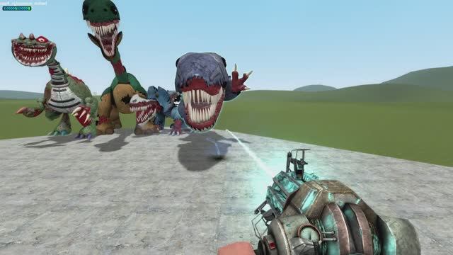 Проклятая игрушка-динозавр Драмсеротапс против всех игрушек-динозавров Пинозавров. GMod