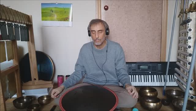 "Слушая величественные ритмы Вселенной, очарованная душа чувствует с ней единство". Медитация