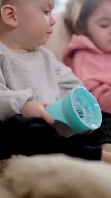 Кружка-поильник Twistshake 360° Cup