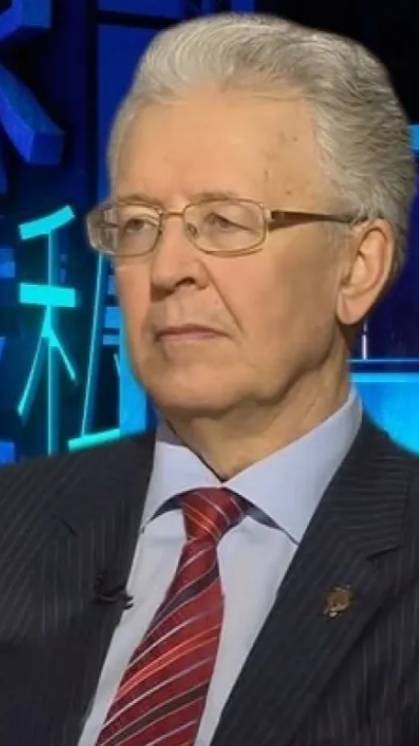 МЭФ 2025. Валентин Катасонов1 (1)