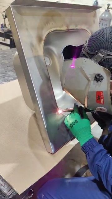 Лазерная сварка раковины из нержавейки