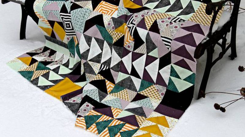 Простые и сложные лоскутные одеяла с блоком "Летящие гуси"