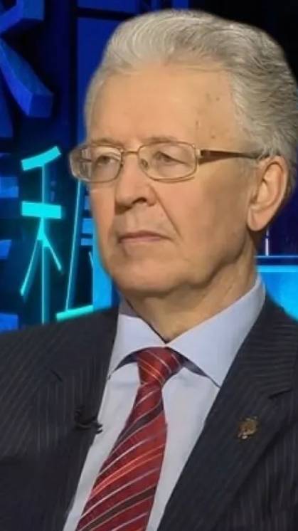 МЭФ 2025. Валентин Катасонов1 (3)