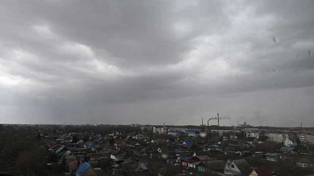 Апрельская гроза накрыла юг Сибири, 08/04/2025