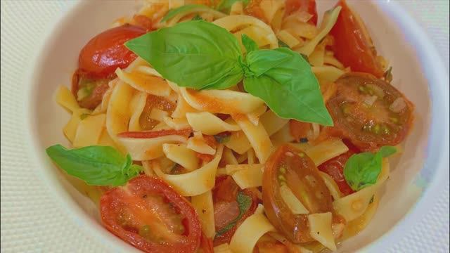 Паста "Неаполитано"