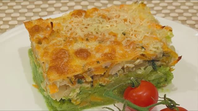 Запеканка с индейкой и брокколи