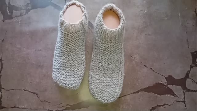 Видео-ответ на вопрос Людмилы! Про тапки! Как вяжу на разные размеры