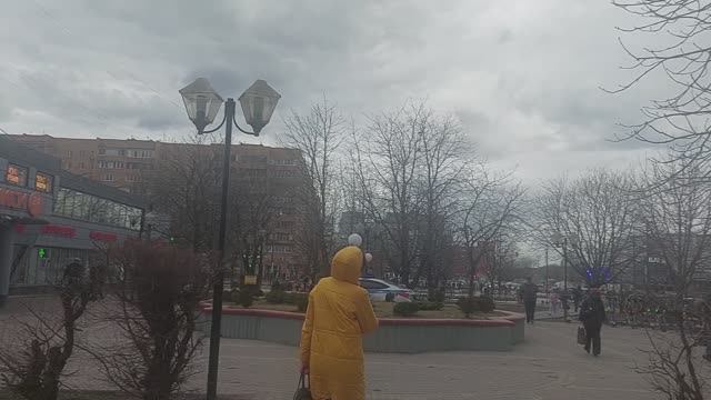 г. Железнодорожный Московская область (возле вокзала)