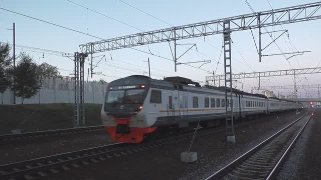 Электропоезд ЭД4М-0480 (ЦППК) пригородный поезд №6113 Лобня - Можайск.