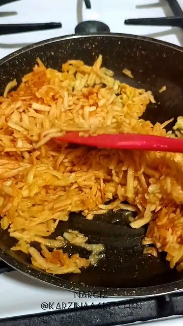 яблочный пирог