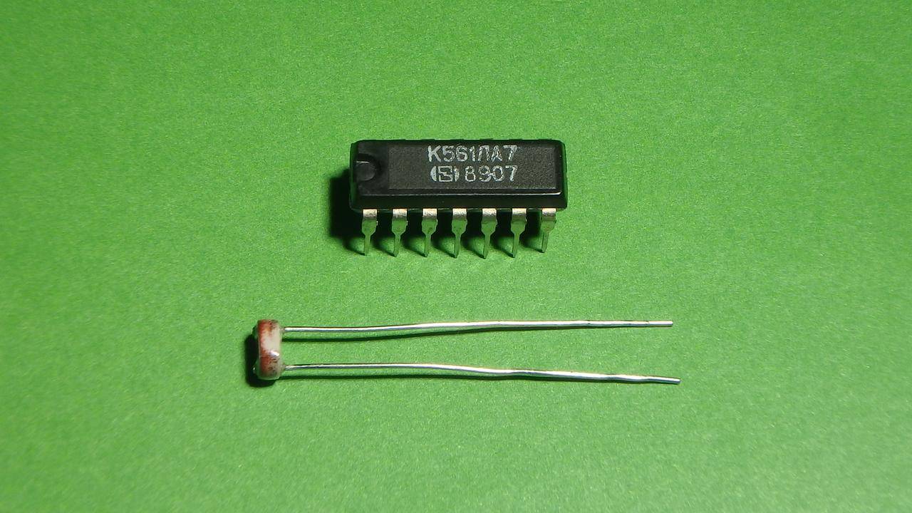 Оптический терменвокс.